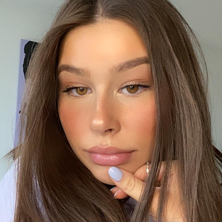 🦄 @emtavares - Emily Tavares - Tiktok profile