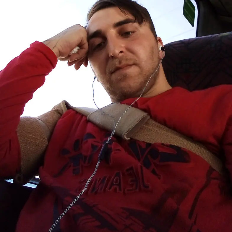 Florin Filimon- @ffc199 TikTok 分析|プロフィール、動画、ハッシュタグ | Exolyt