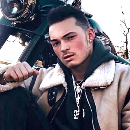 Lance Stewart- @lance210 TikTok 分析|プロフィール、動画、ハッシュタグ | Exolyt