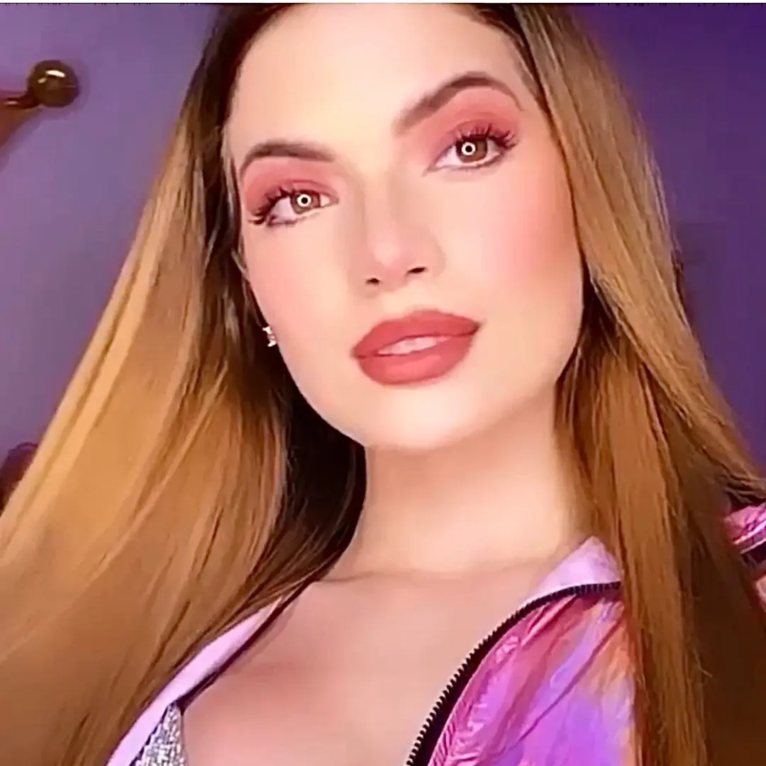 simonemarval - @simonemarvalofficial TikTok Analytics | Profile, videos ...