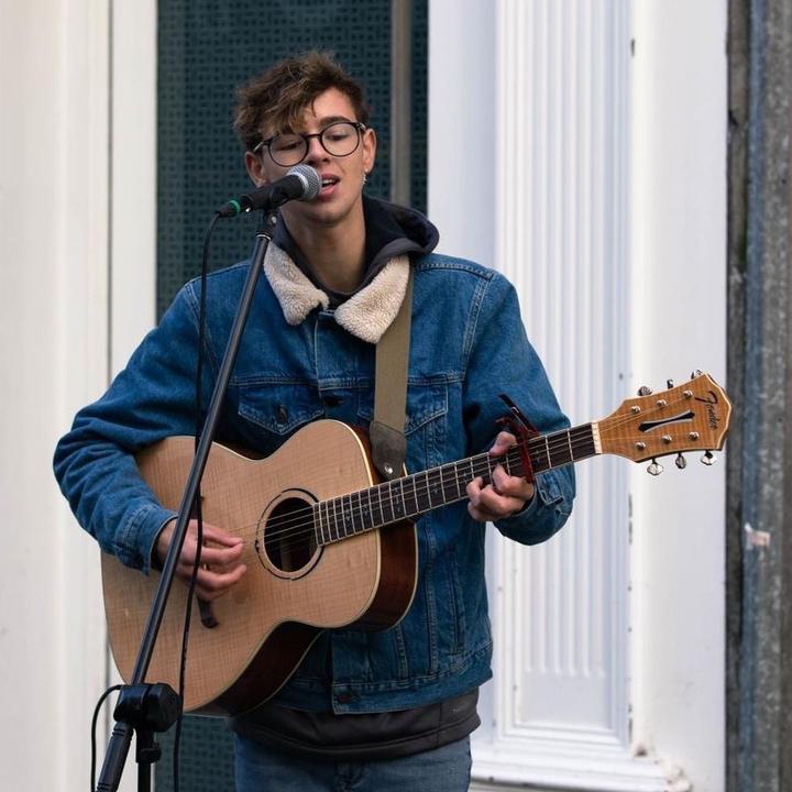 Robbie Monaghan (@robbiemonaghanmusic) Realtime TikTok Live Follower ...